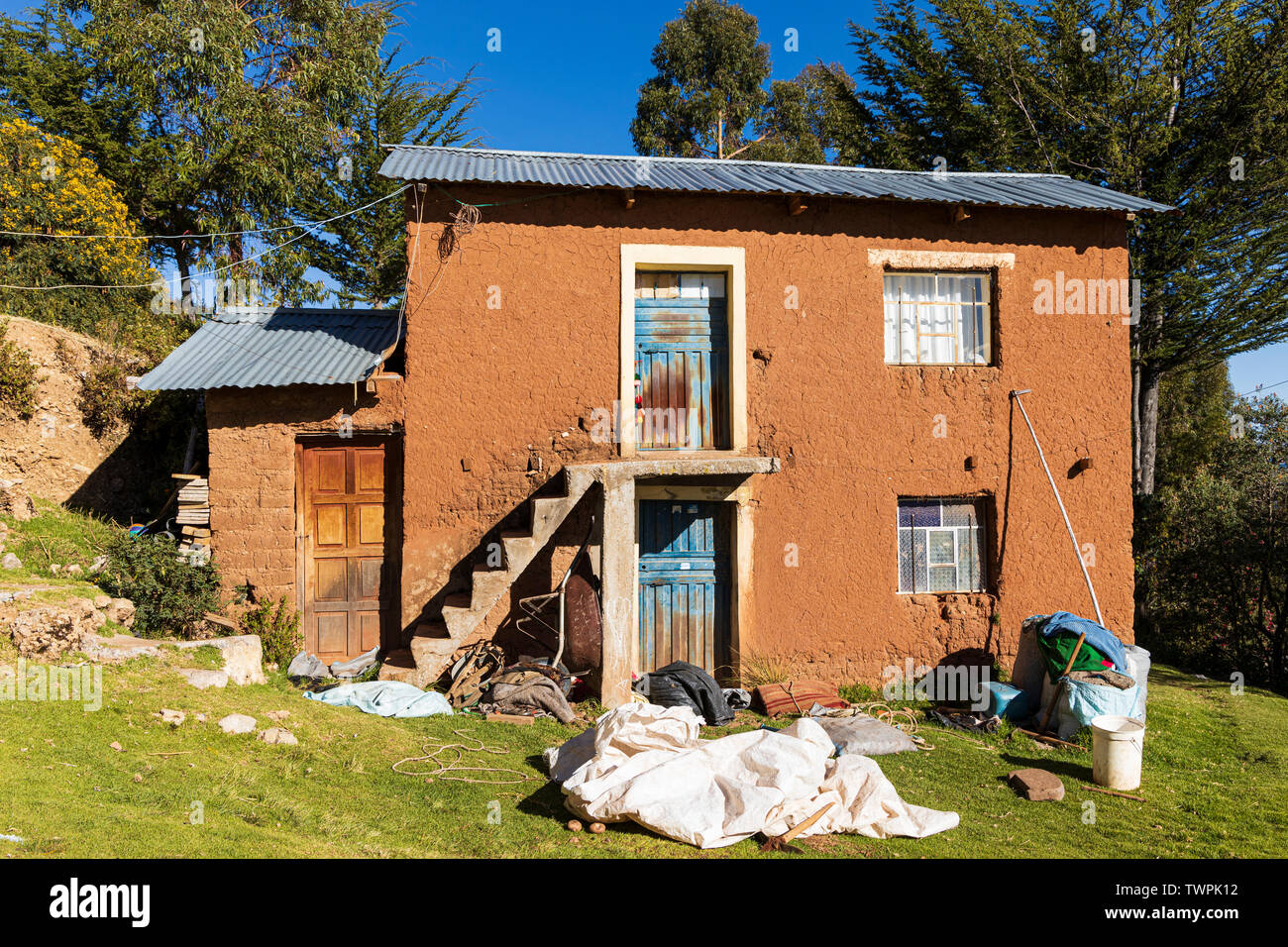 Adobe mud built house in Luquina Chico, Lake Titicaca, Peru, South ...