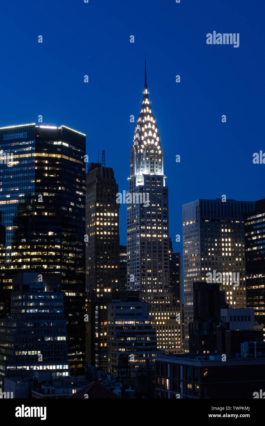 Midtown manhattan skyline hi-res stock photography and images - Alamy