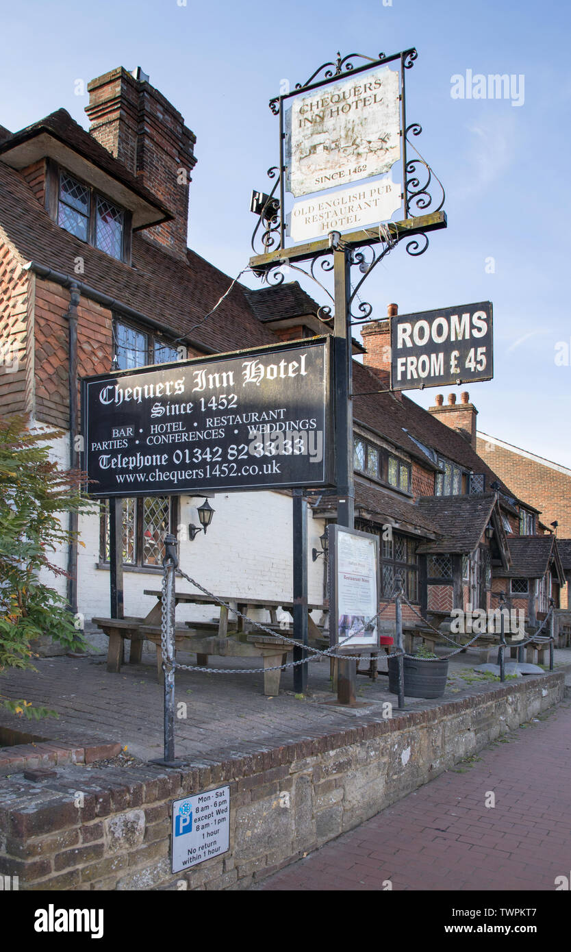 the old chequers pub and hotel in forest row east sussex Stock Photo ...