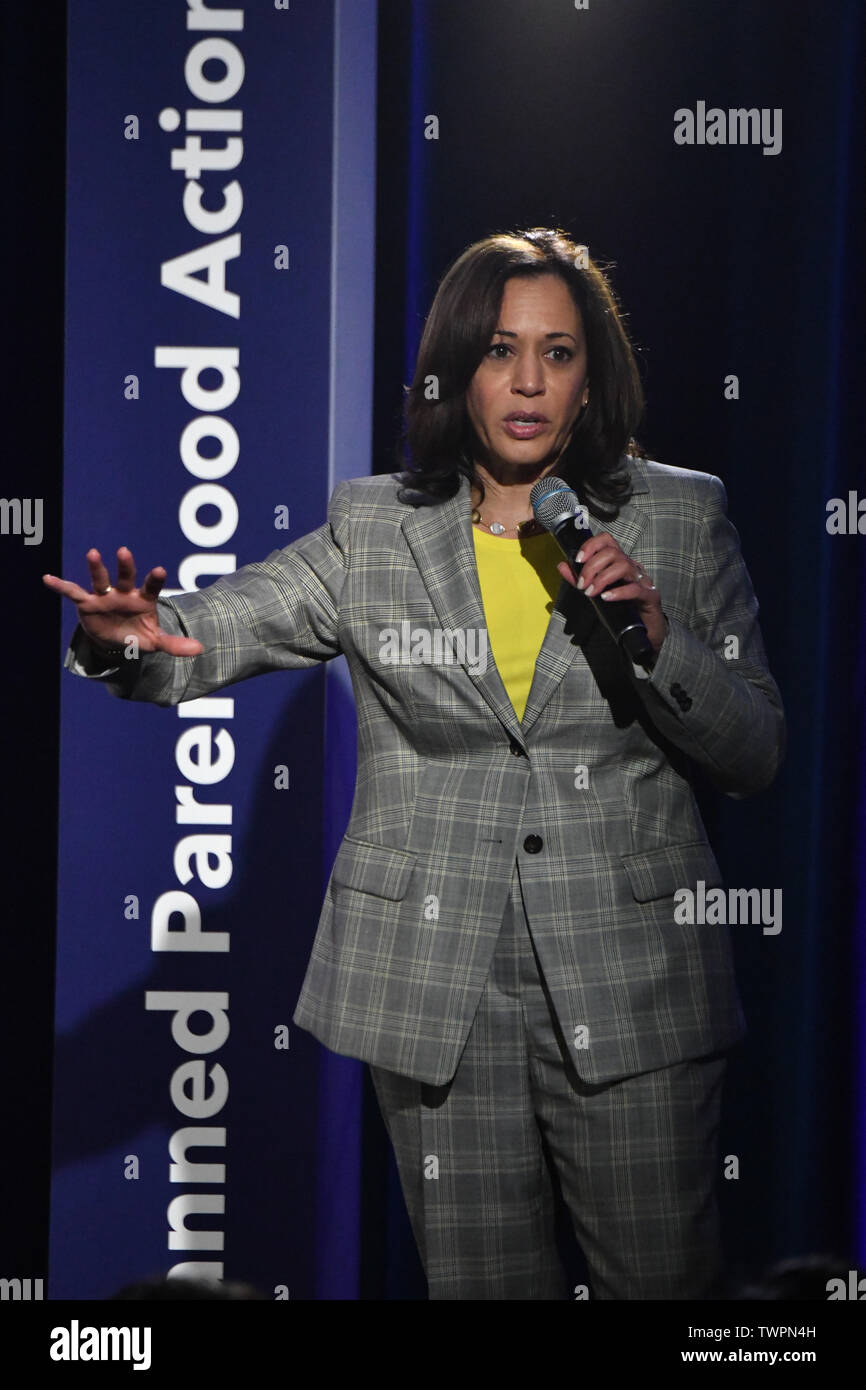 June harris hi-res stock photography and images - Alamy