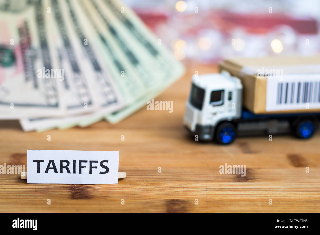 Shipping policy trade hi-res stock photography and images - Alamy