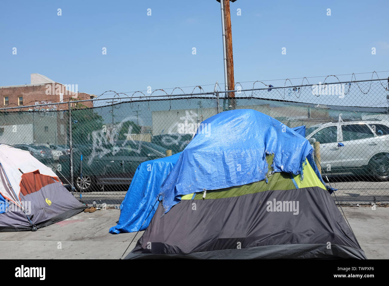 Homeless skid row los angeles hi-res stock photography and images - Alamy