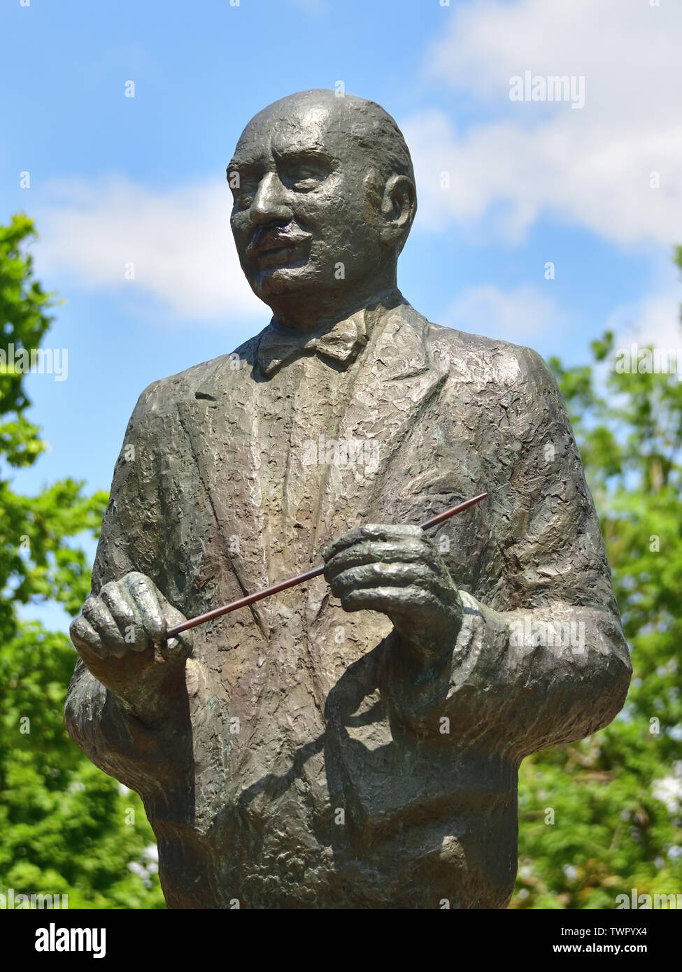 Famous composer statue hi-res stock photography and images - Alamy