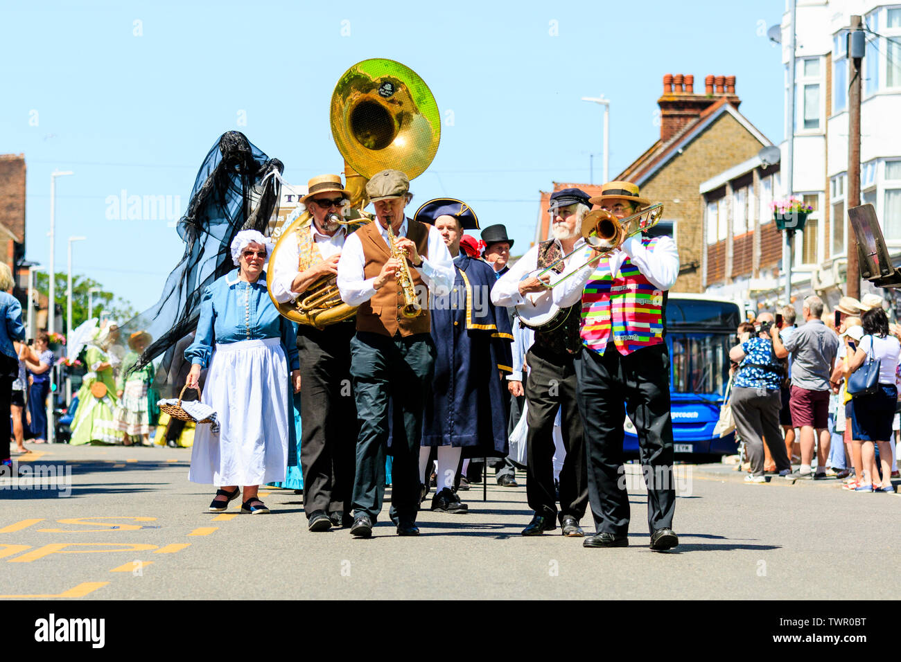 High street victorian period hi-res stock photography and images - Alamy