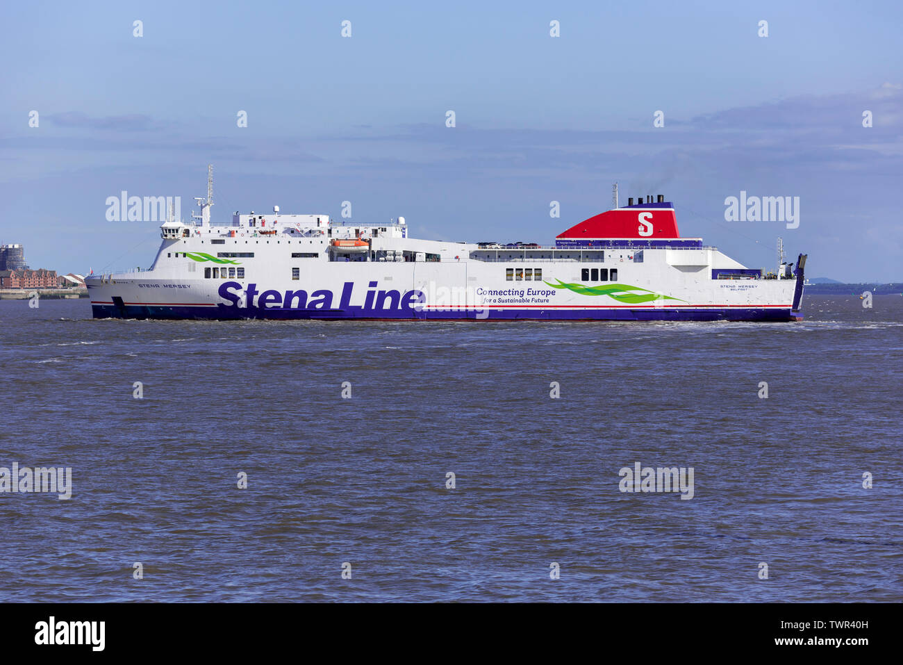 Stena Mersey Ro Ro ferry in the river Mersey at Twelve Quays Birkenhead ...