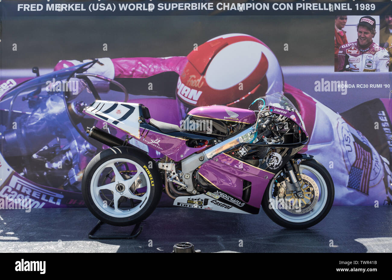 Honda VFR750R of Fred Merkel, former Superbike World Champion, on ...