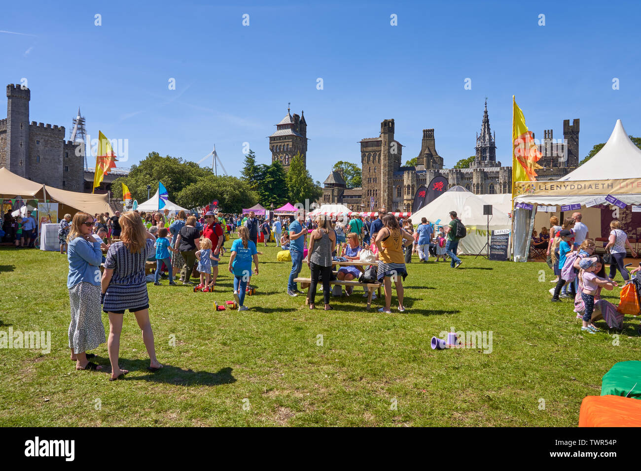 Cardiff festival of food and drink hi-res stock photography and images ...