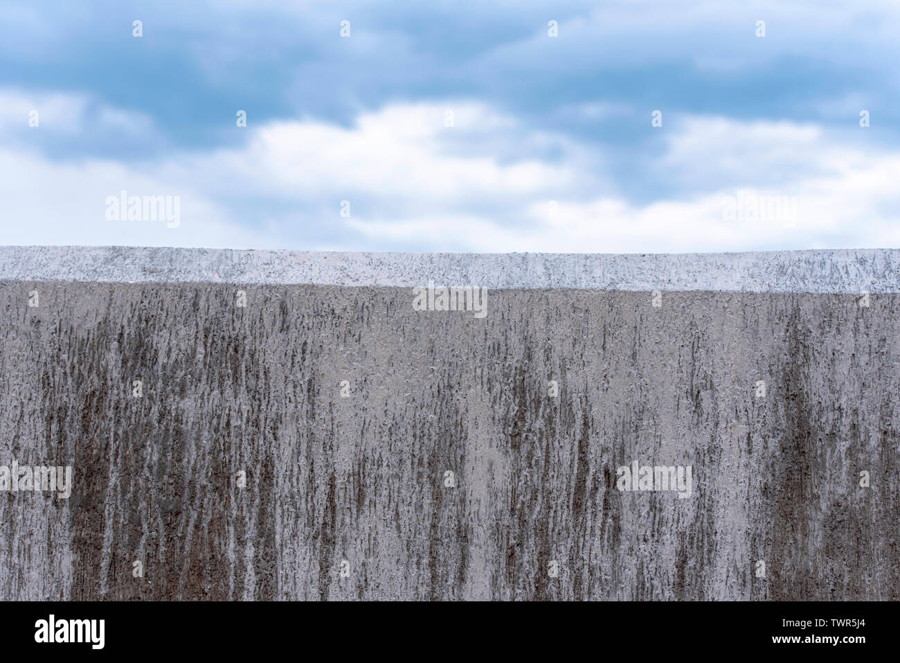Sky border hi-res stock photography and images - Alamy