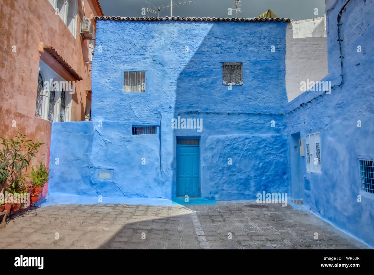 Facade painted blue, the traditional color of the houses of Chefchaouen ...