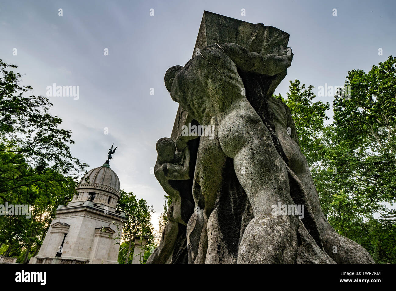 Kerepesi cemetery hi-res stock photography and images - Alamy
