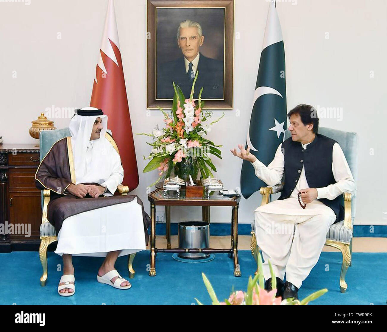 Qatar prime minister visit meeting hi-res stock photography and images ...