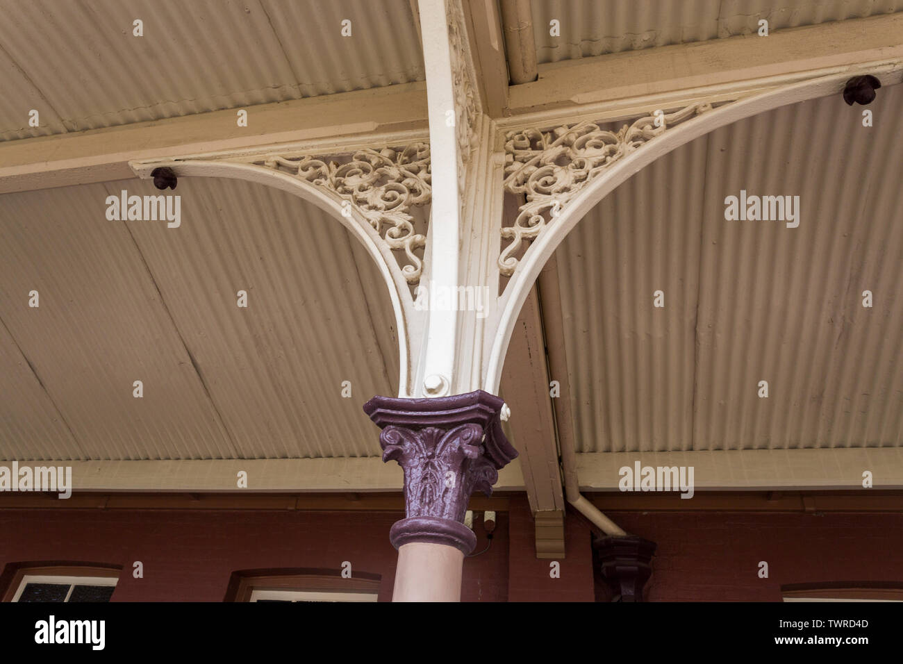 The Queensland cast iron verandah with Corinthian columns supporting ...
