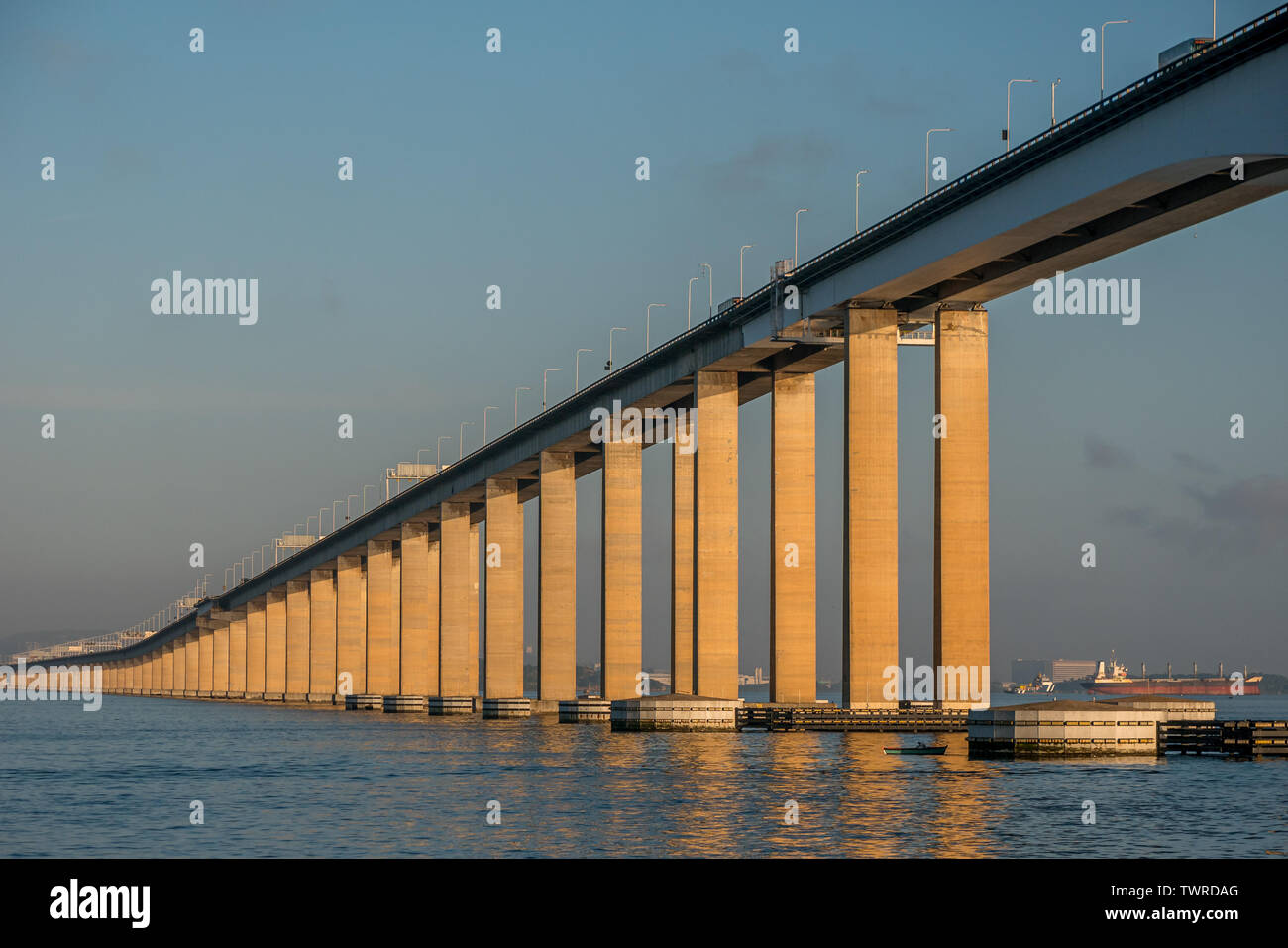 The Rio-Niterói Bridge at Guanabara Bay, Rio de Janeiro, Brazil Stock ...