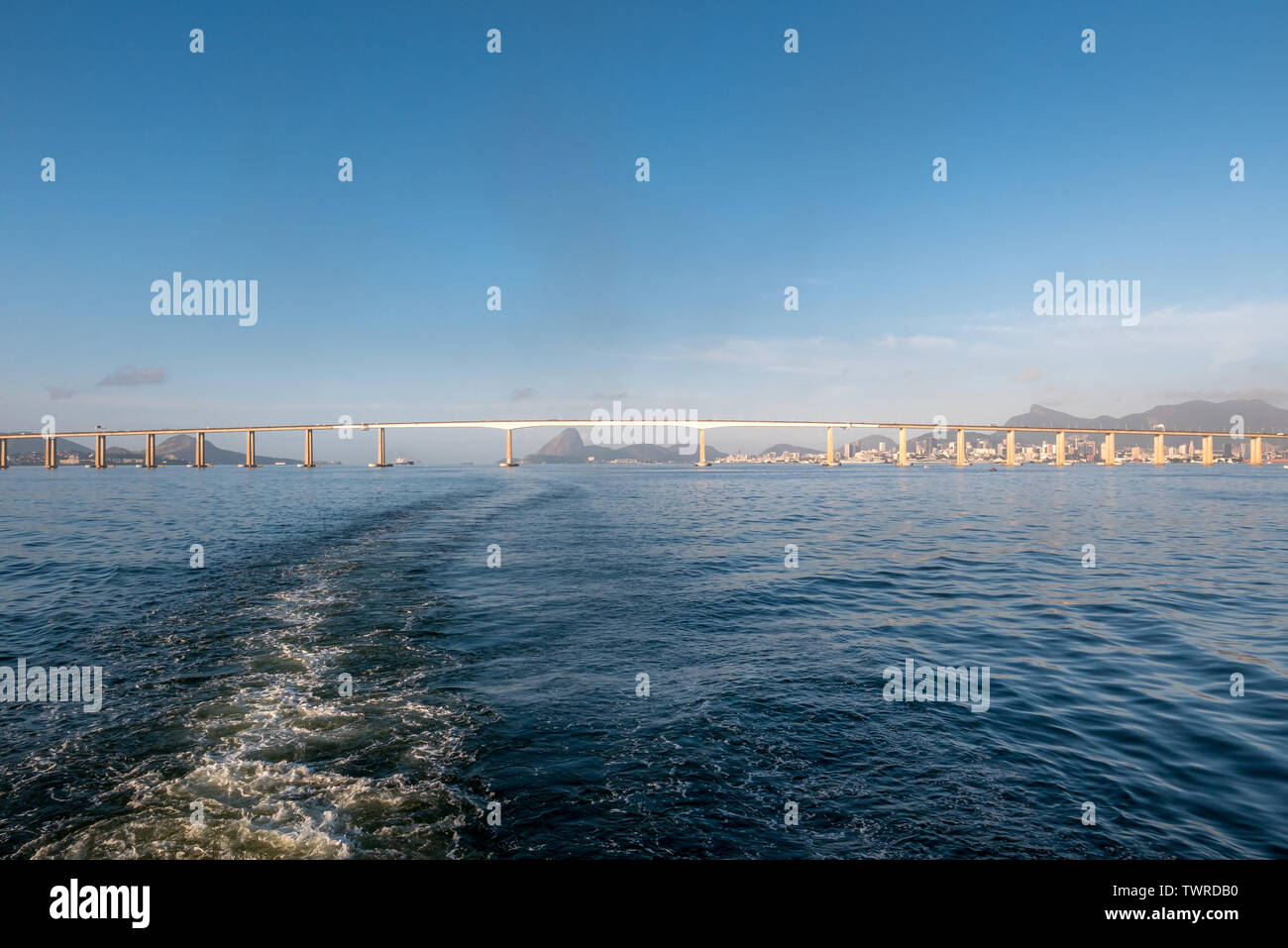 The Rio-Niterói Bridge at Guanabara Bay, Rio de Janeiro, Brazil Stock ...