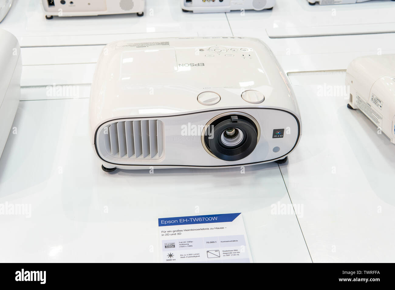 Projection Screen Stand High Resolution Stock Photography and Images ...