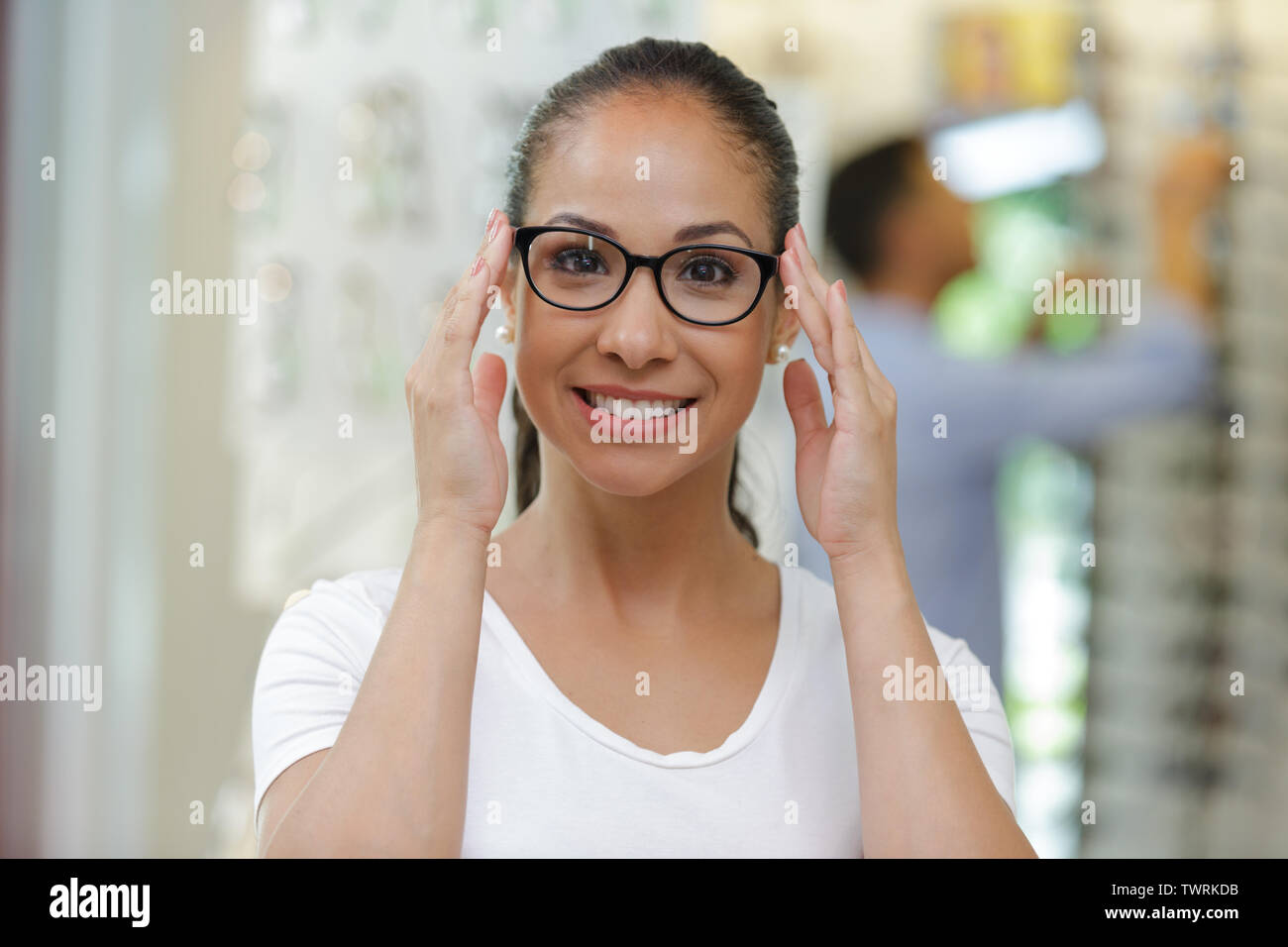 Ophtalmology woman hi-res stock photography and images - Alamy