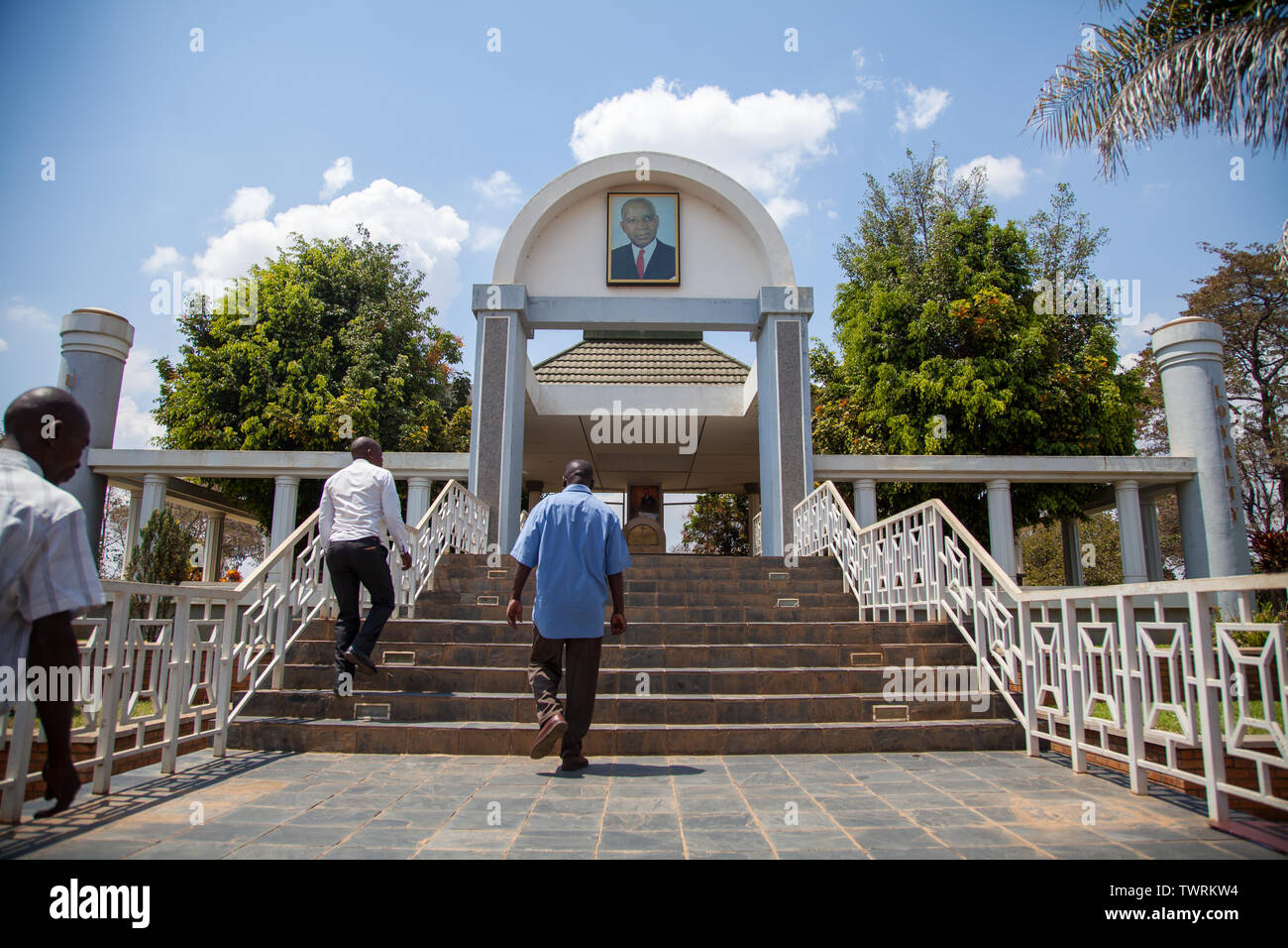 Statue dr kamuzu hastings banda hi-res stock photography and images - Alamy