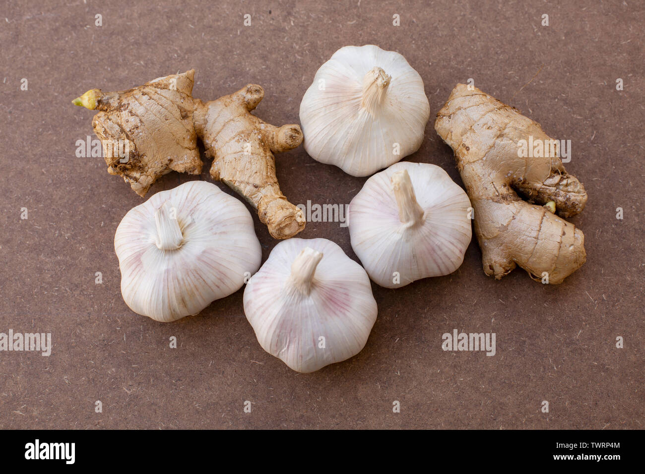 Garlic and ginger spices Stock Photo - Alamy