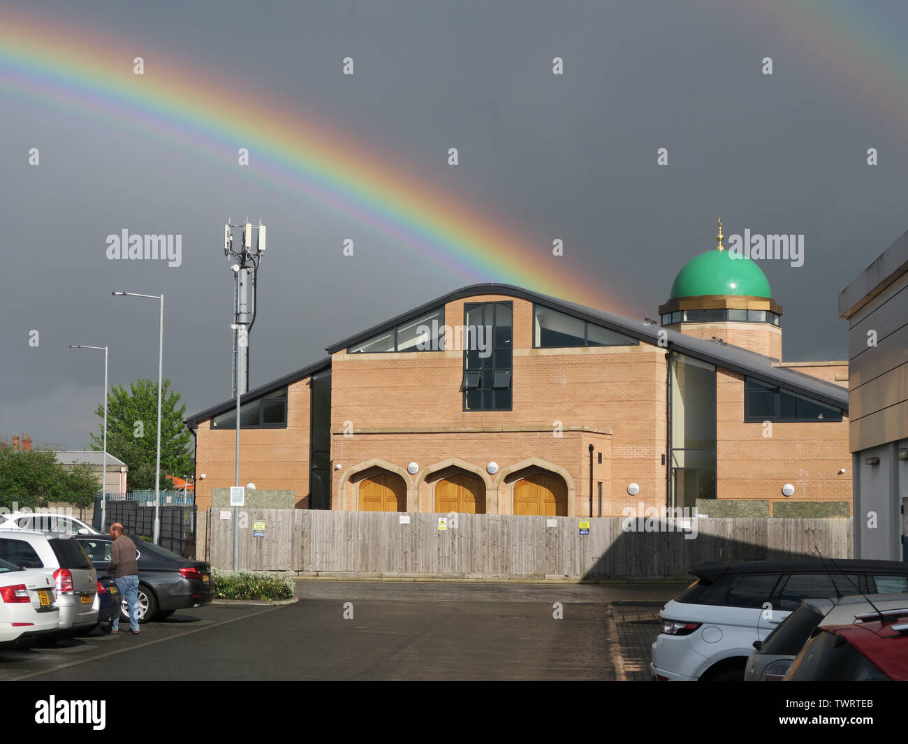 Lincolns Muslim Mosque, call to prayer, direction of Mecca, domes, new ...