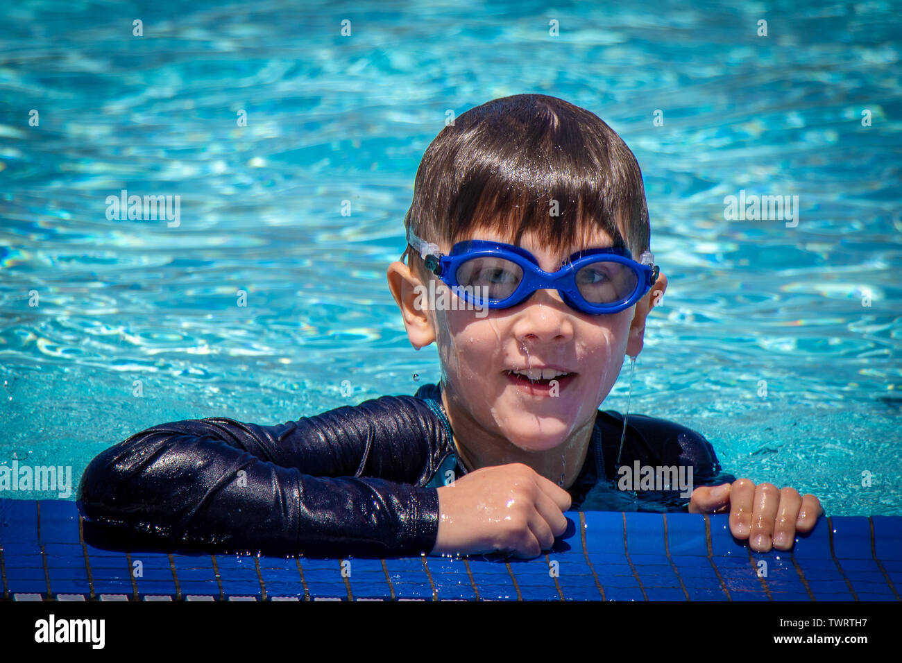 Swim kid hi-res stock photography and images - Alamy