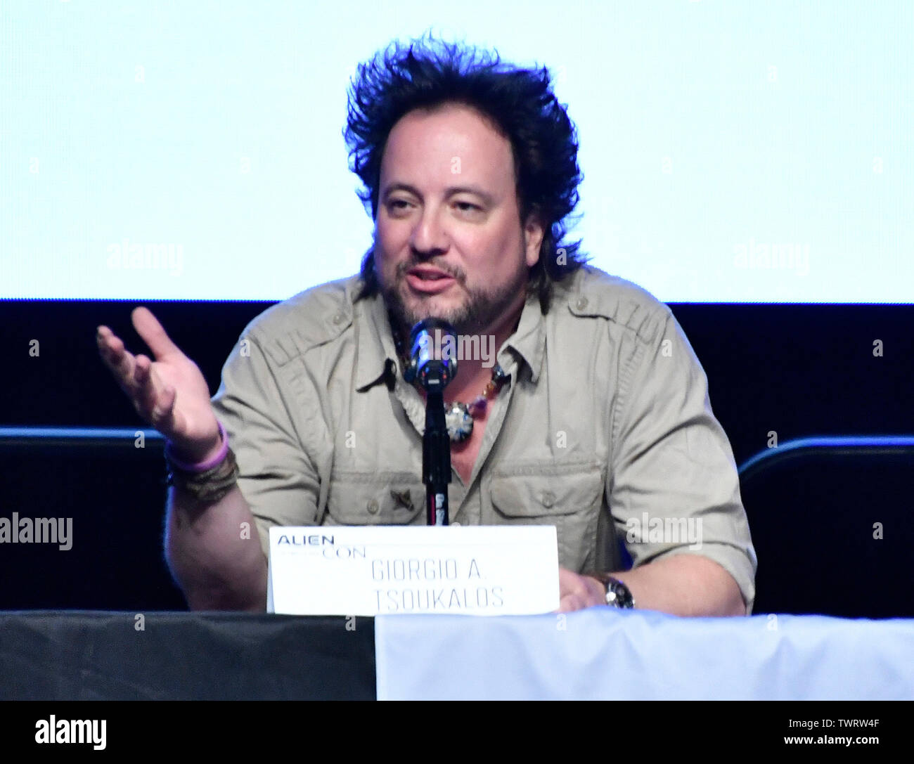 Giorgio Tsoukalos Aliens Original