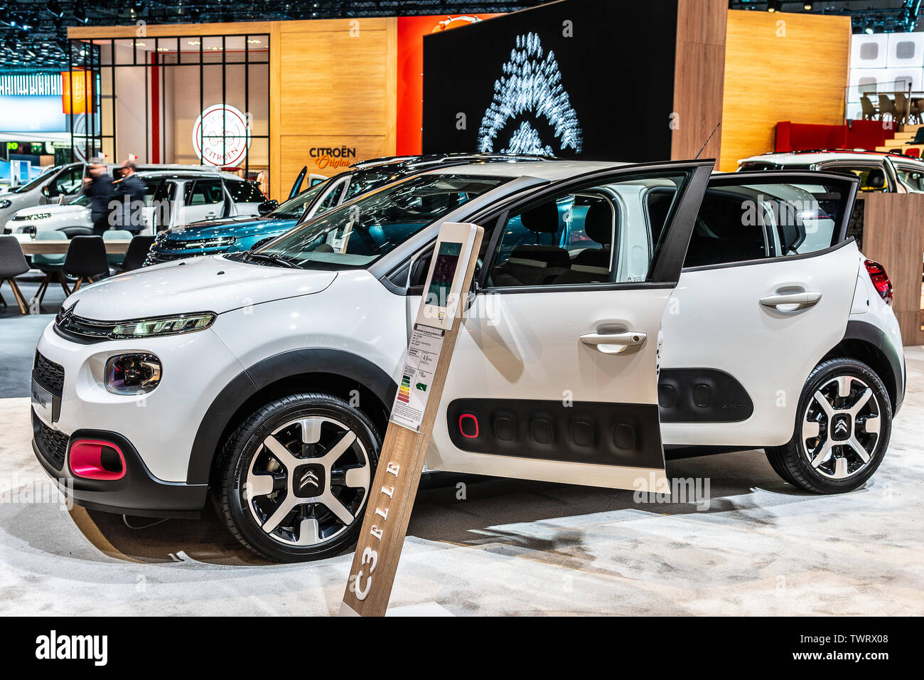 Psa pf1 platform hi-res stock photography and images - Alamy