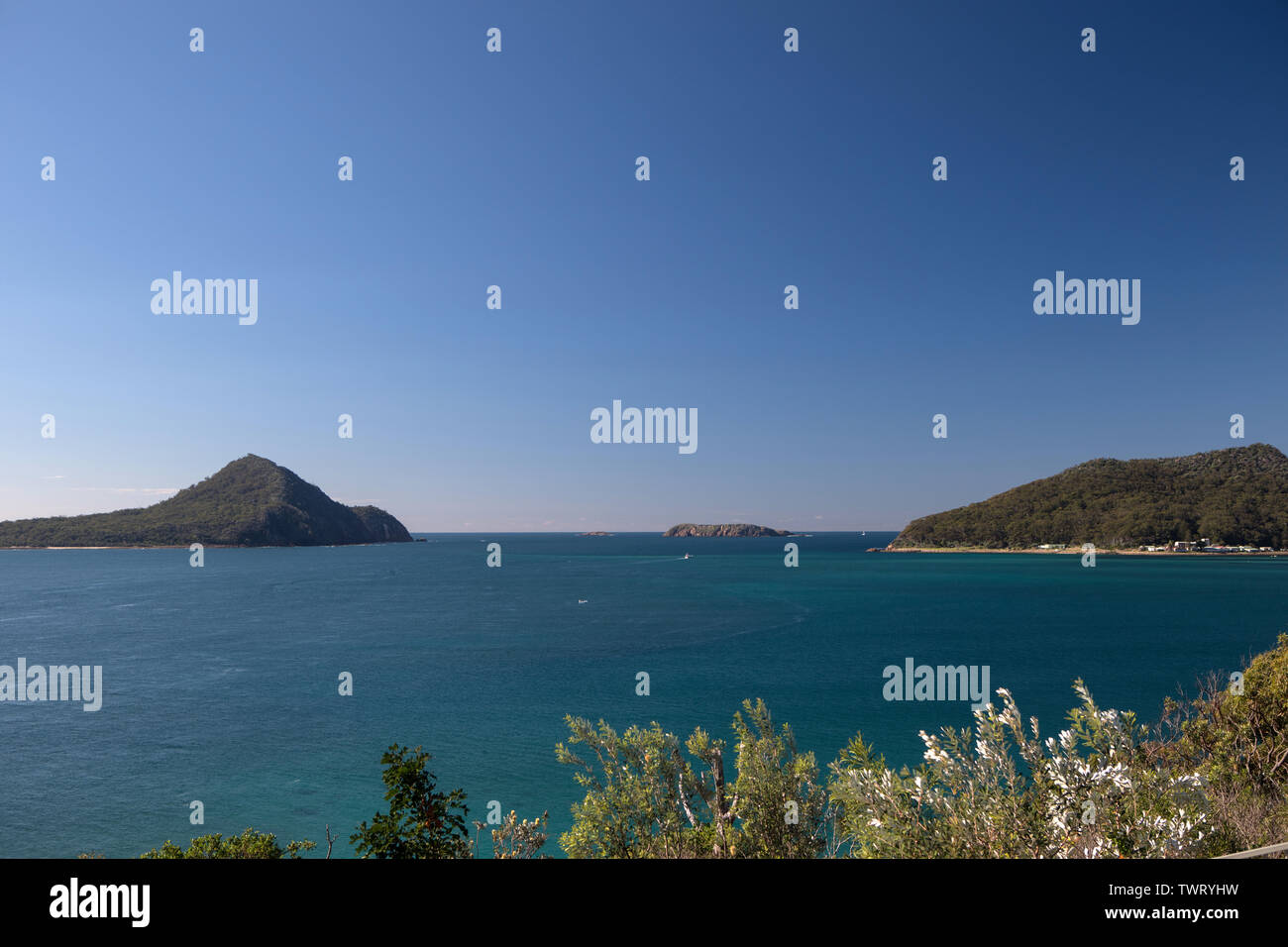 Nelson bay lighthouse hi-res stock photography and images - Alamy
