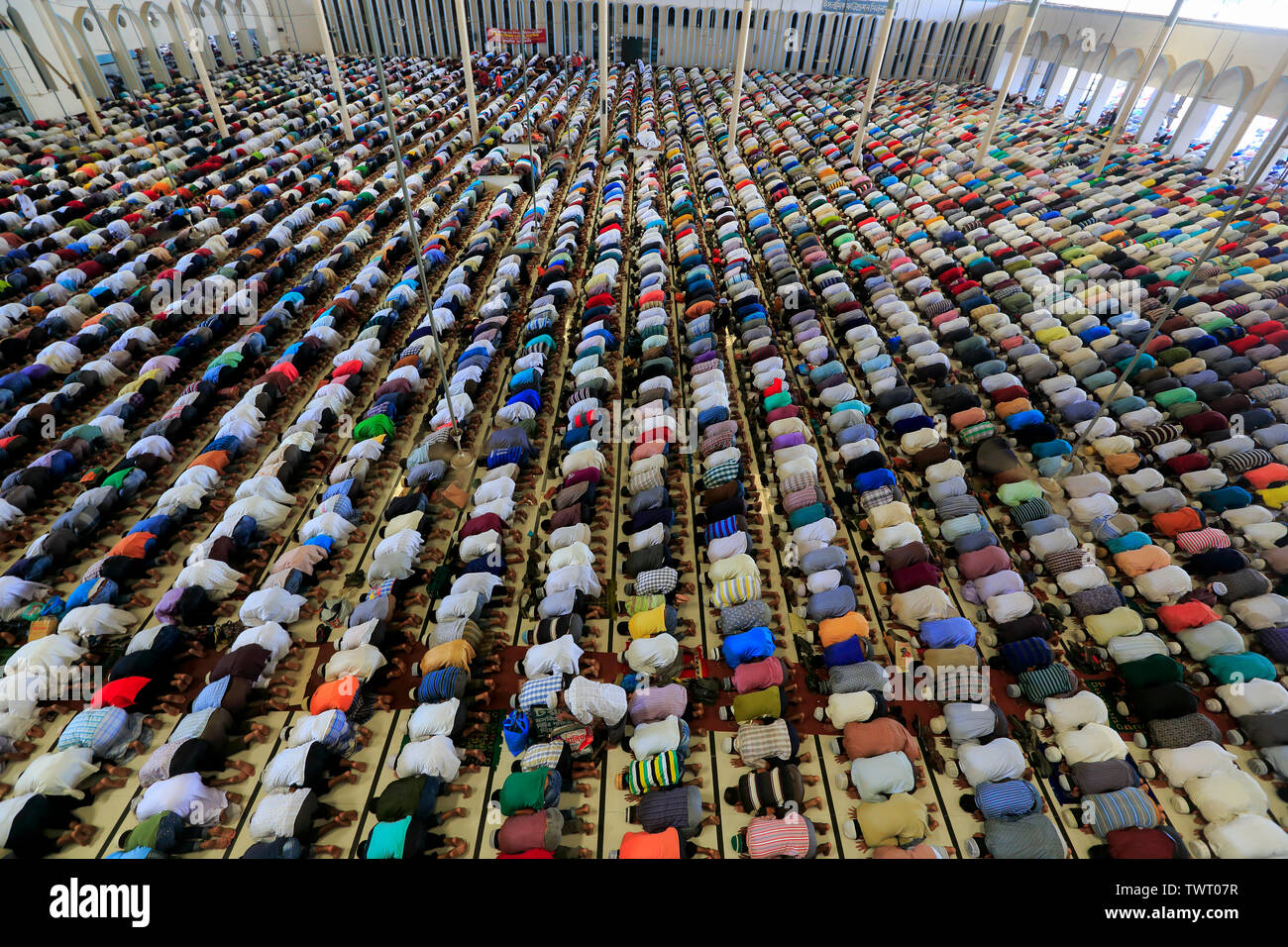 Muslims offer Eid–ul-Fitr prayers at the Baitul Mukarram National ...
