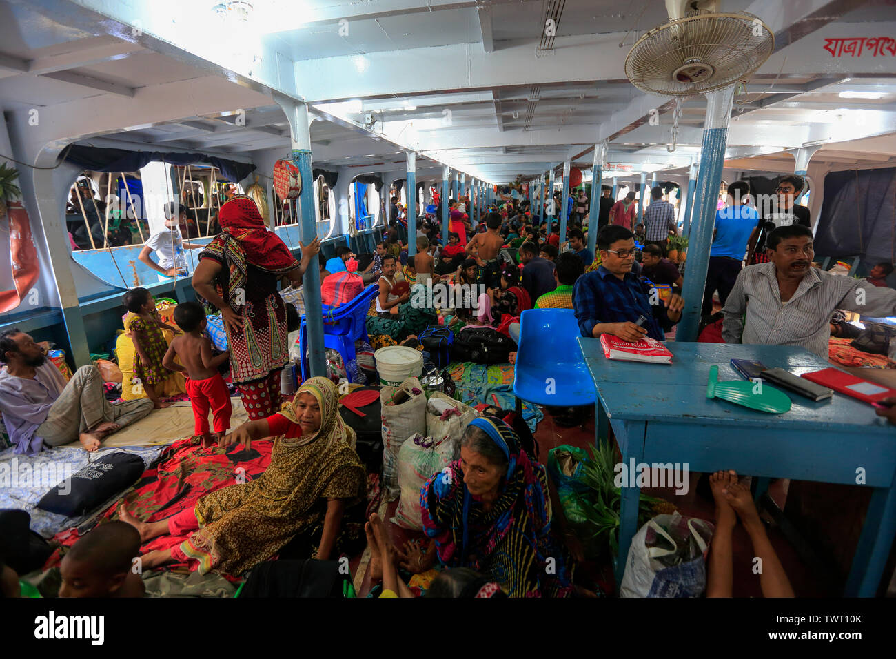 Homebound people struggle to travel on the launch, defying all the ...