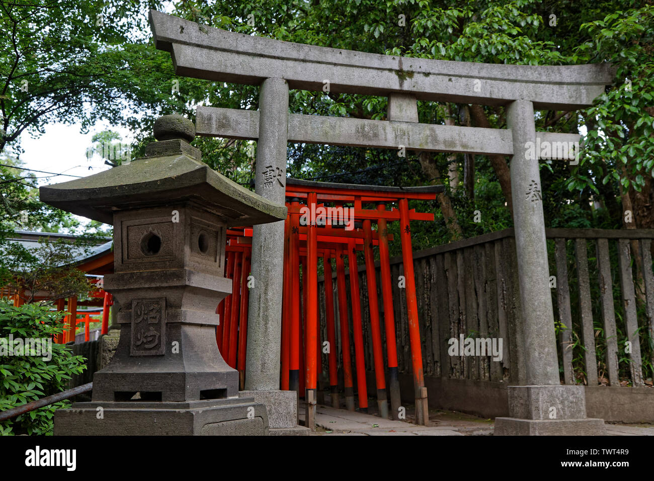 Japan shinto temple door hi-res stock photography and images - Alamy
