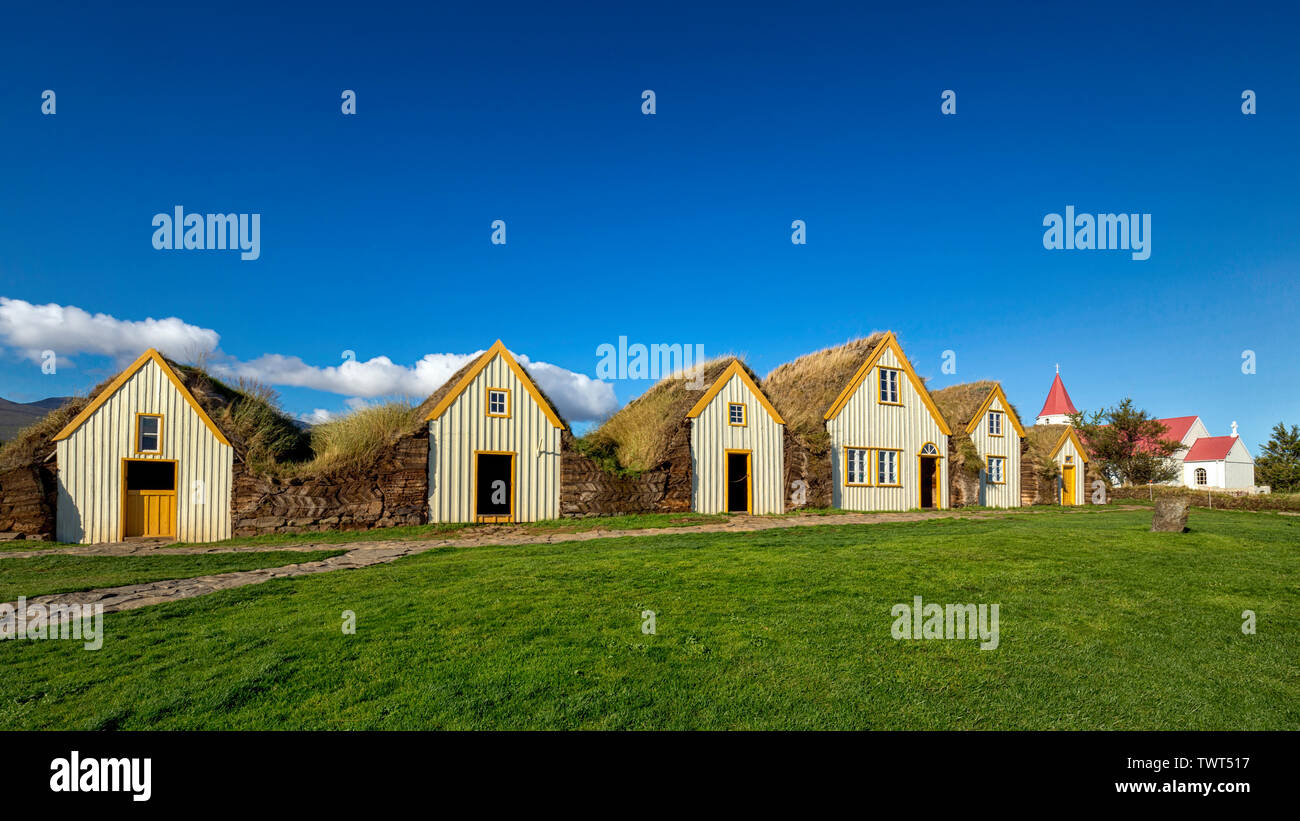 Turf house iceland hi-res stock photography and images - Alamy