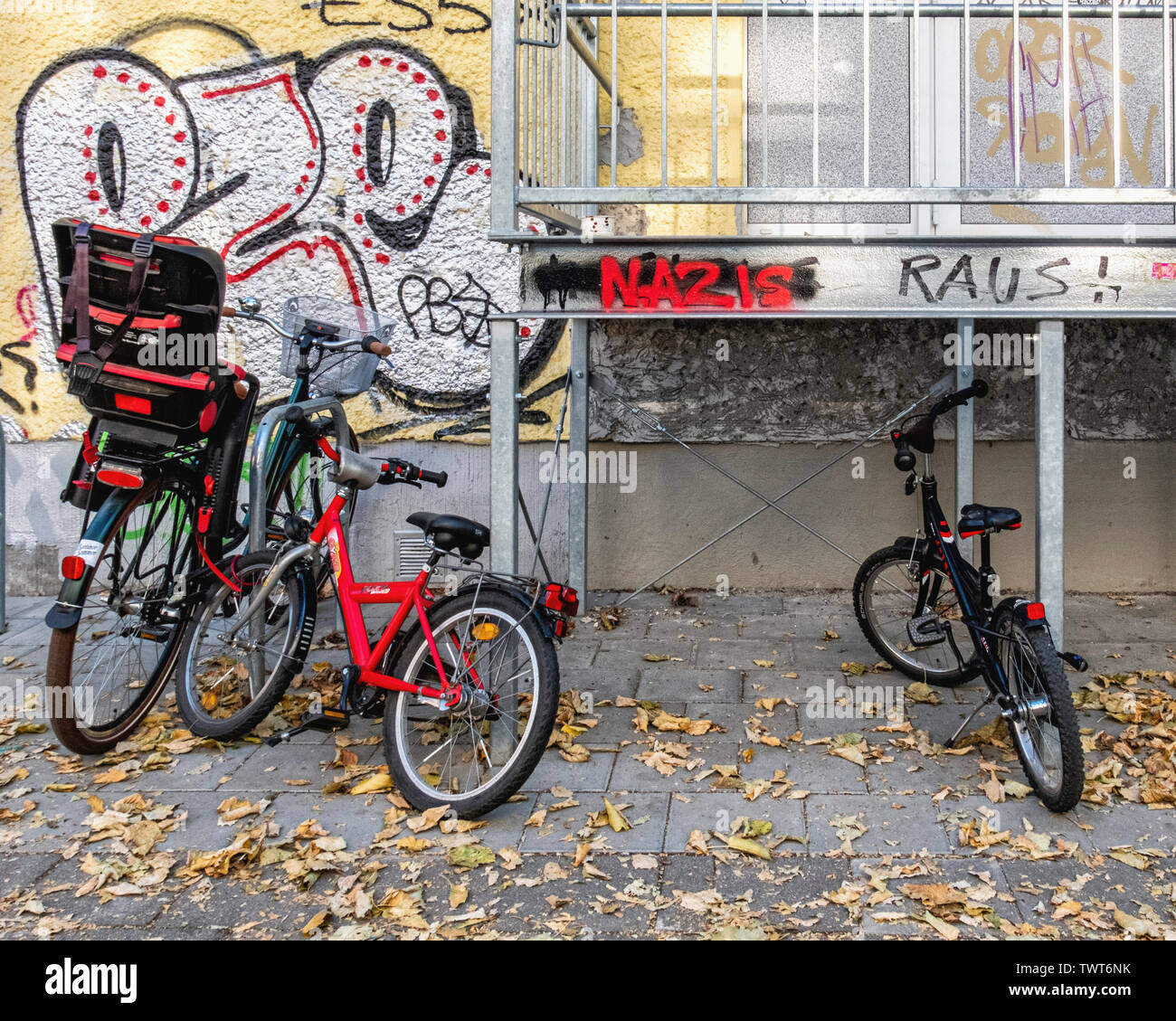 Anti nazi graffiti hi-res stock photography and images - Alamy