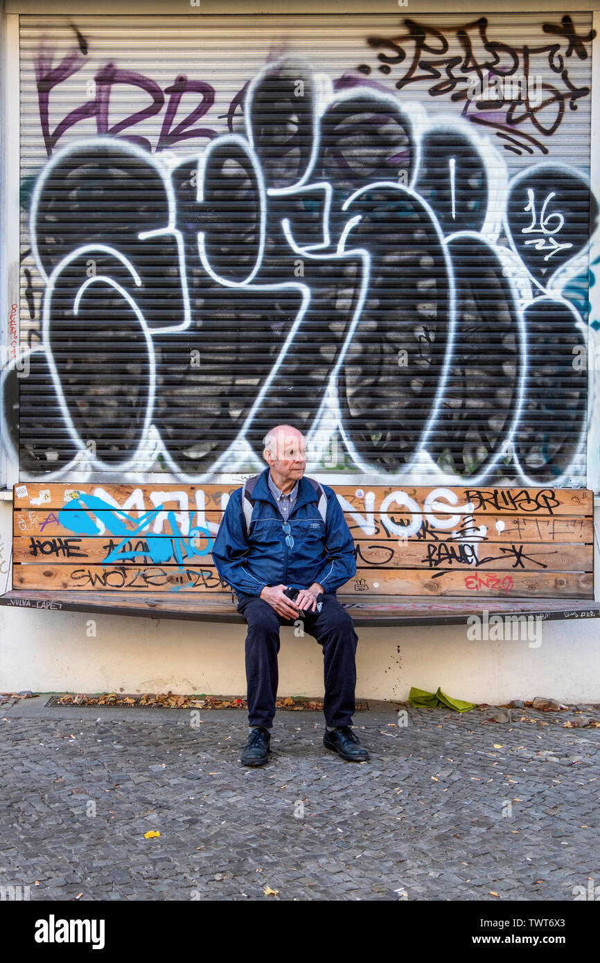 Graffiti covered old bench hi-res stock photography and images - Alamy