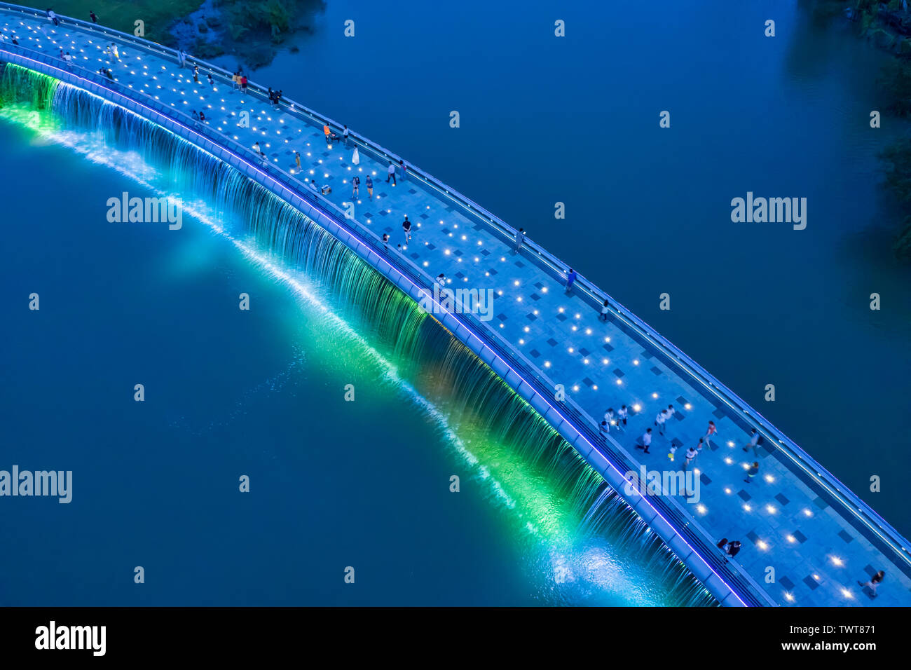 Anh sao starlight bridge located hi-res stock photography and images ...