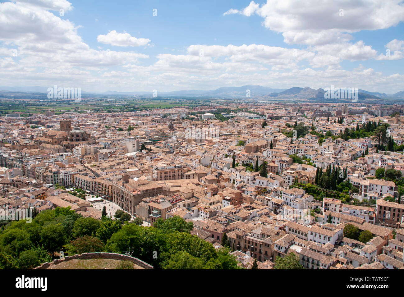 Granada tourist attractions hi-res stock photography and images - Alamy