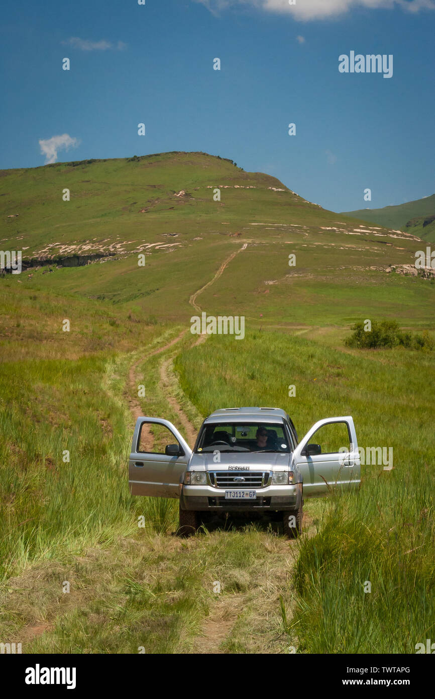 Track for 4x4 vehicle hi-res stock photography and images - Alamy