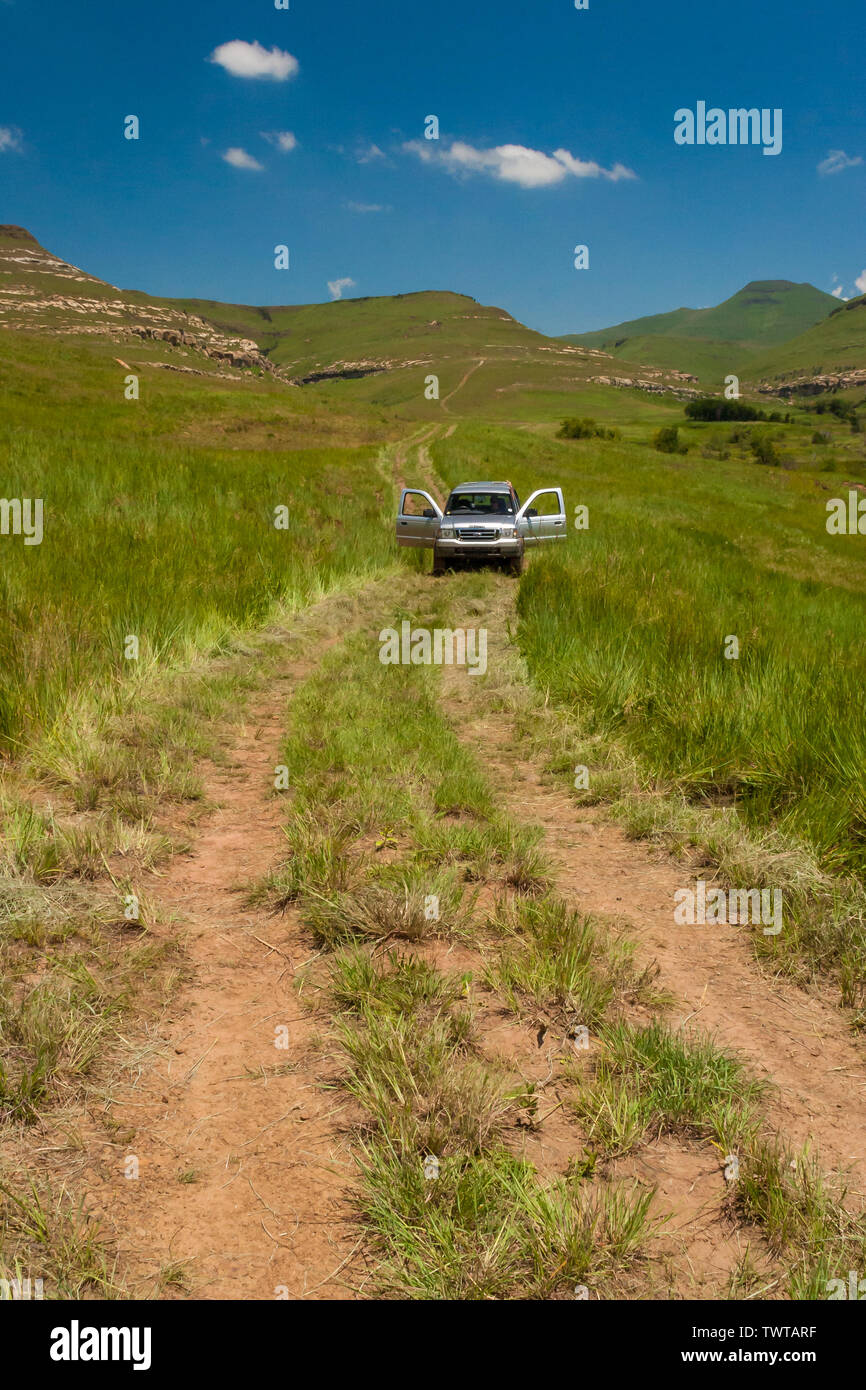 Track for 4x4 vehicle hi-res stock photography and images - Alamy