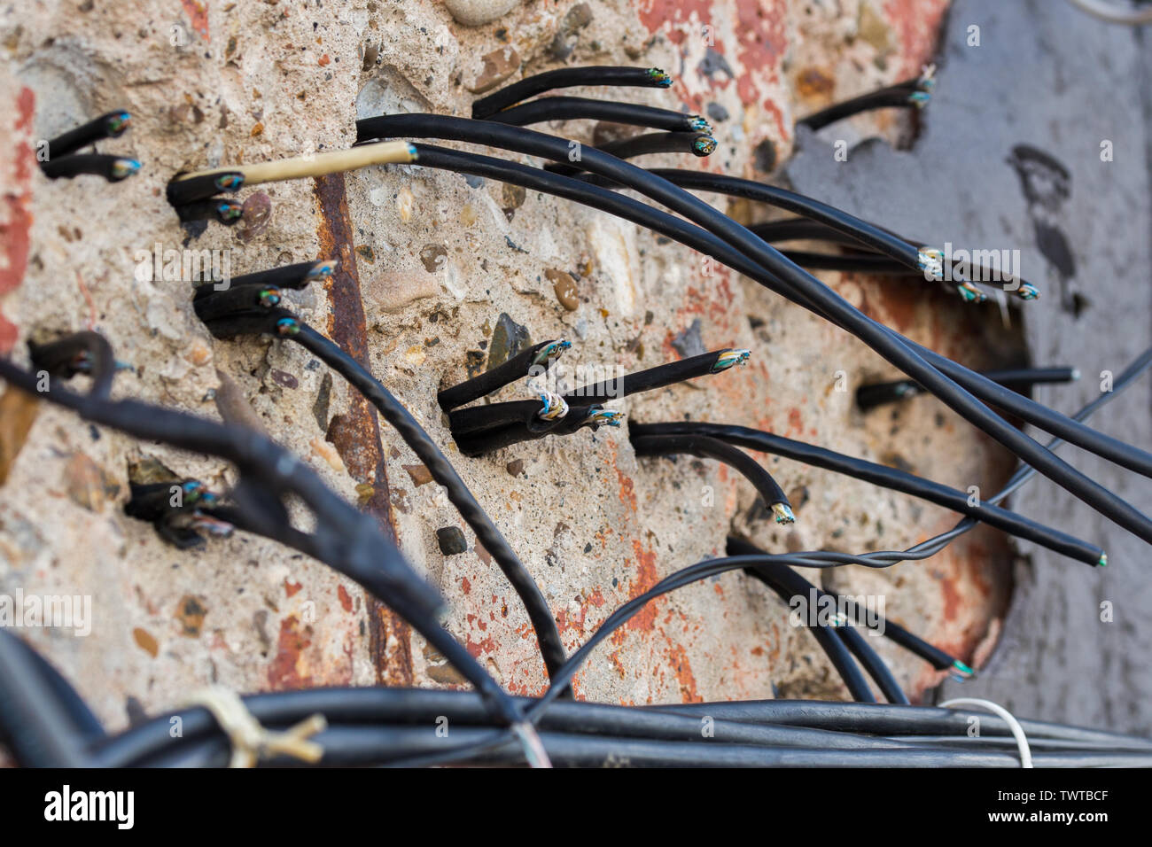 Cutted cable wire hi-res stock photography and images - Alamy