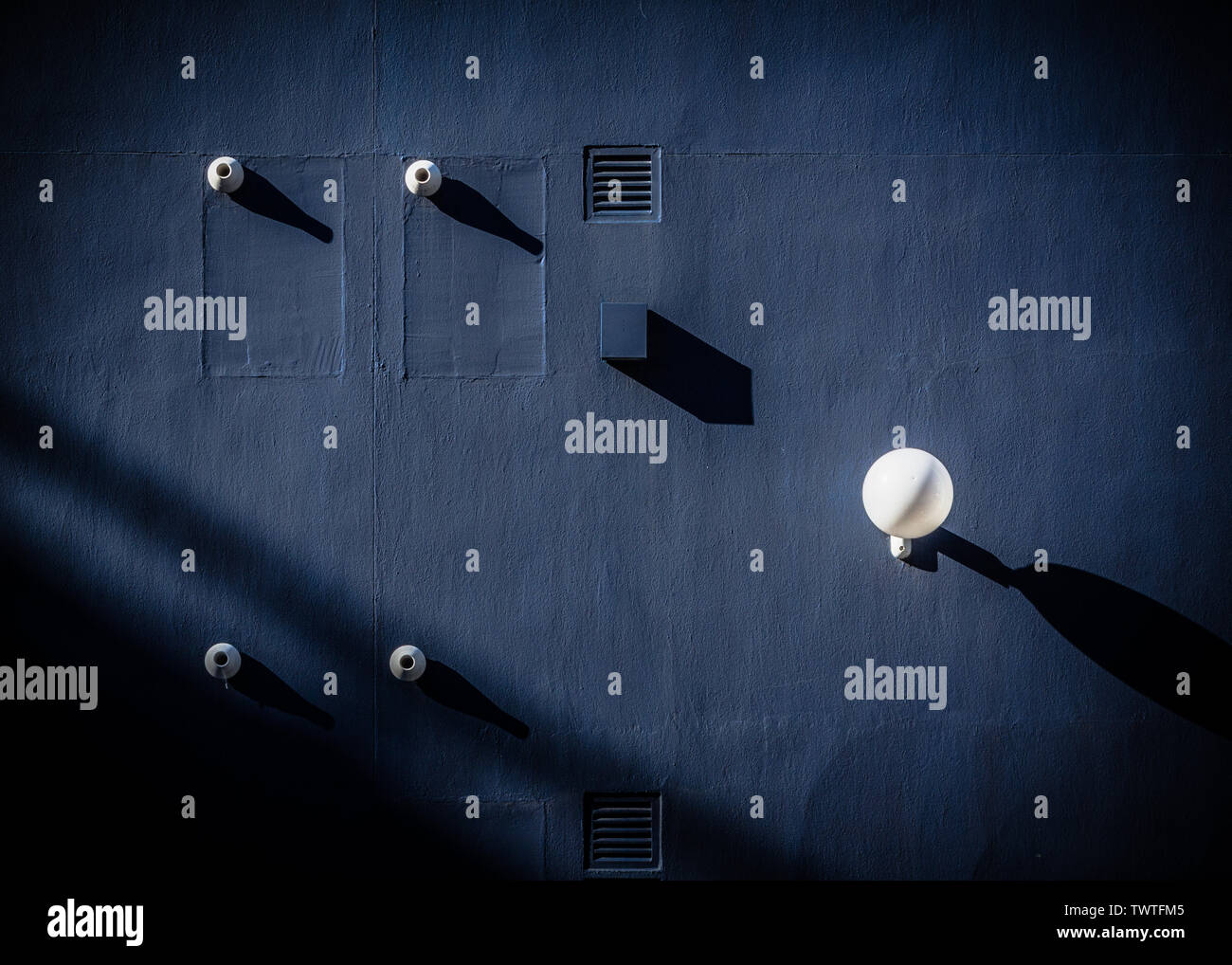 An ongoing series of photos exploring the shapes and patterns of urban ...