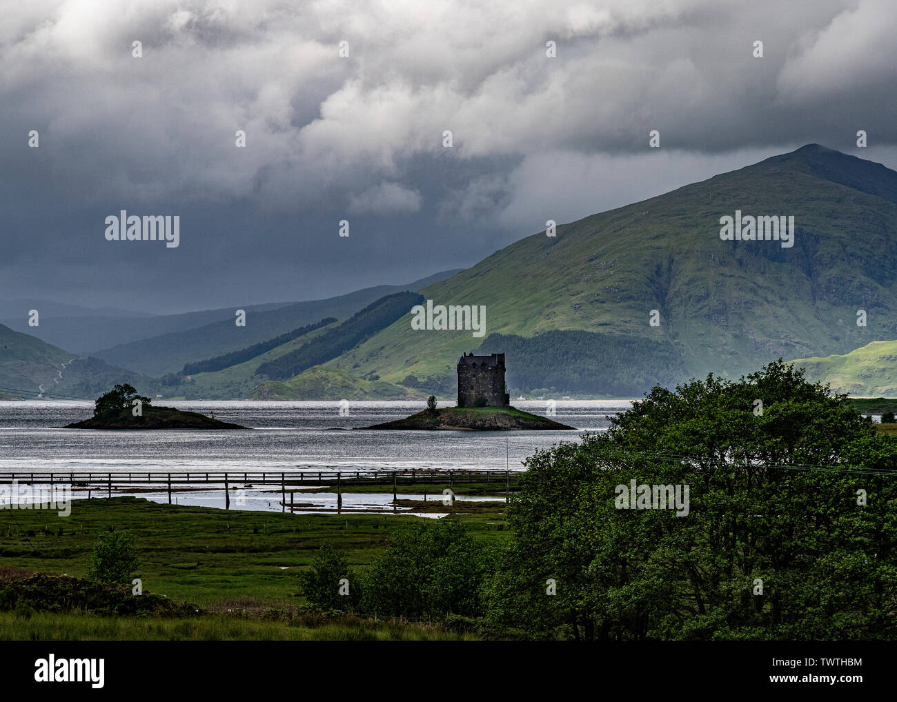 Monty python and the holy grail castle hi-res stock photography and ...