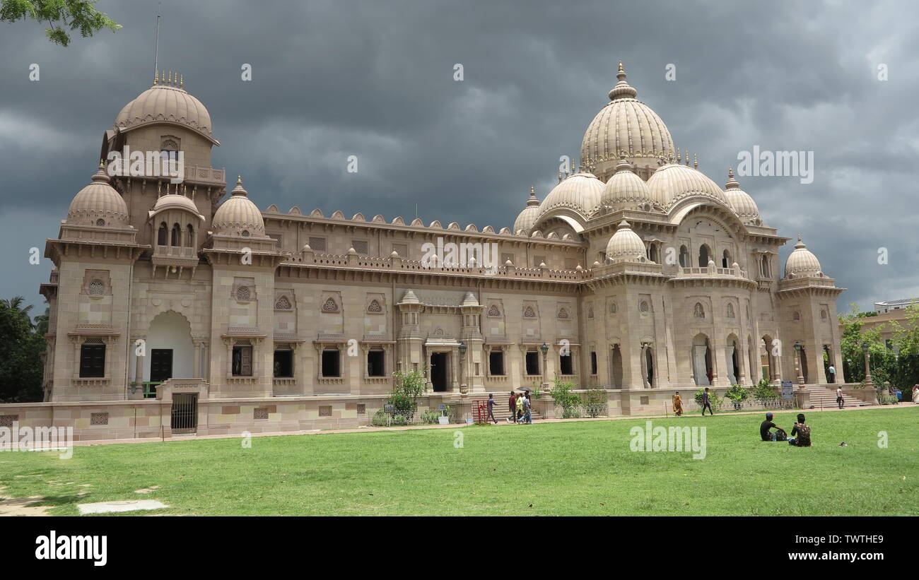 Swami vivekananda sculpture hi-res stock photography and images - Alamy