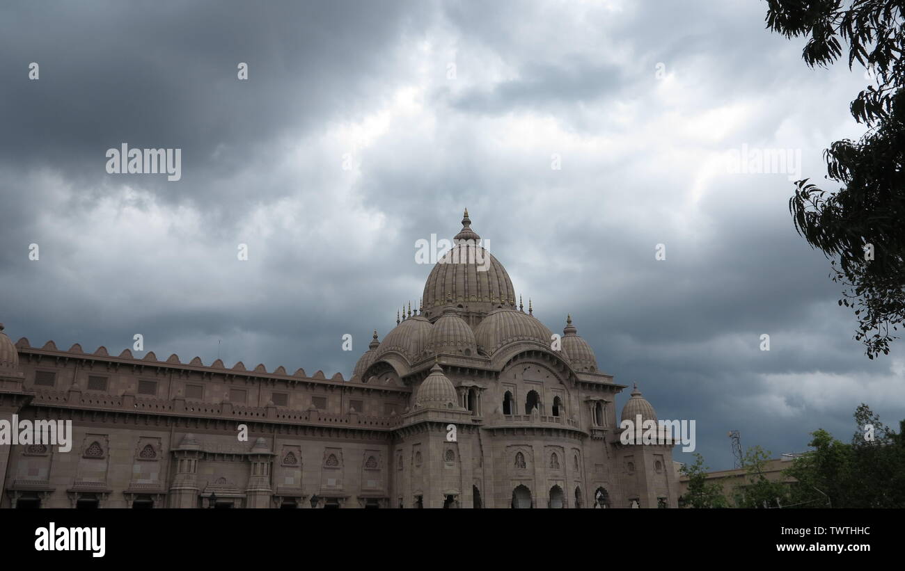Belur math temple kolkata india hi-res stock photography and images - Alamy