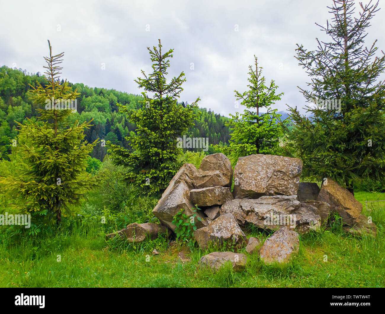 Beautiful natural landscape hills hi-res stock photography and images ...
