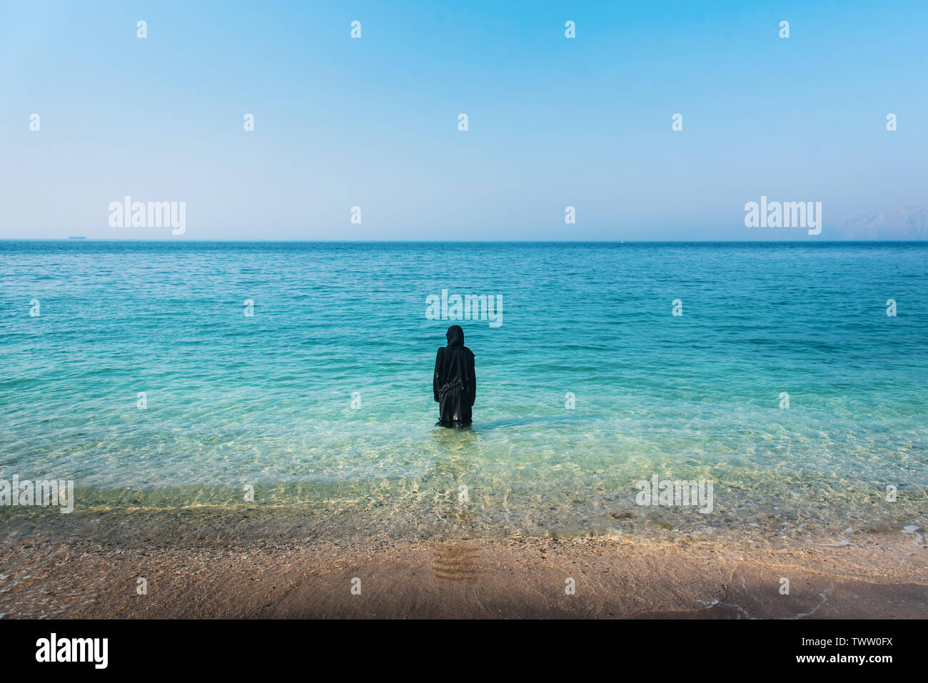 Arabic woman swimming hijab High Resolution Stock Photography and ...