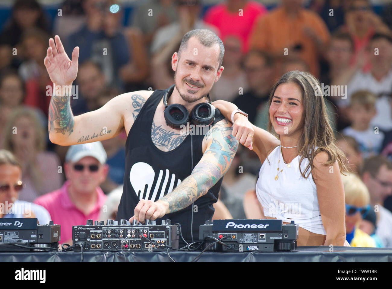 Rust, Germany. 23rd June, 2019. Europapark, Germany - June 23, 2019: Immer wieder Sonntags, ARD ...