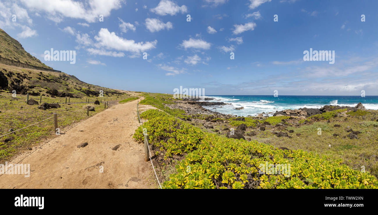 Scenic view of Kaena Point State Park, a beautiful hiking trail with ...