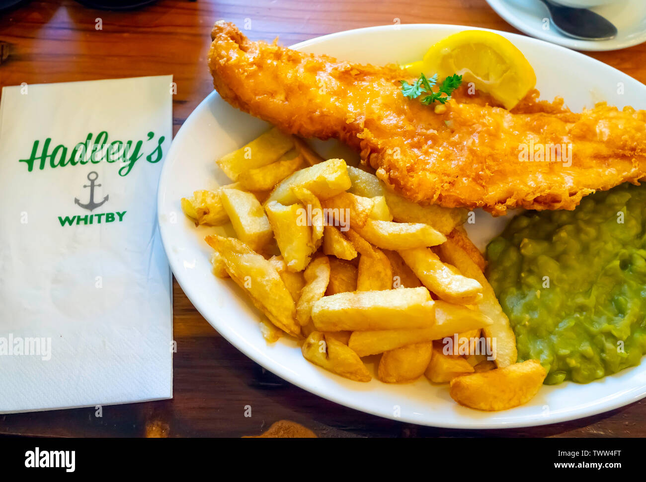 Battered haddock hi-res stock photography and images - Alamy