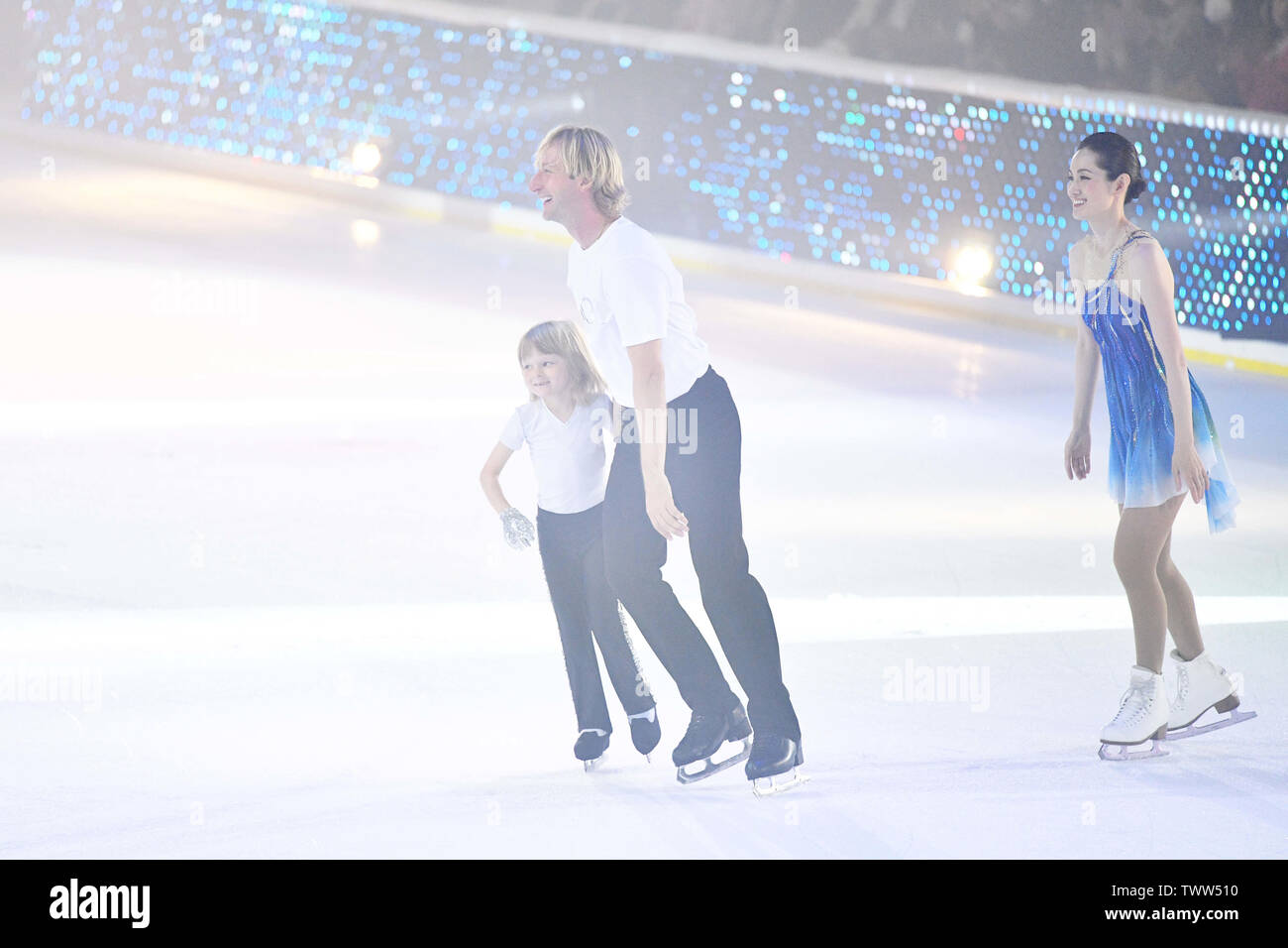Hokkaido, Japan. Credit: MATSUO. 22nd June, 2019. (L-R) Alexander ...