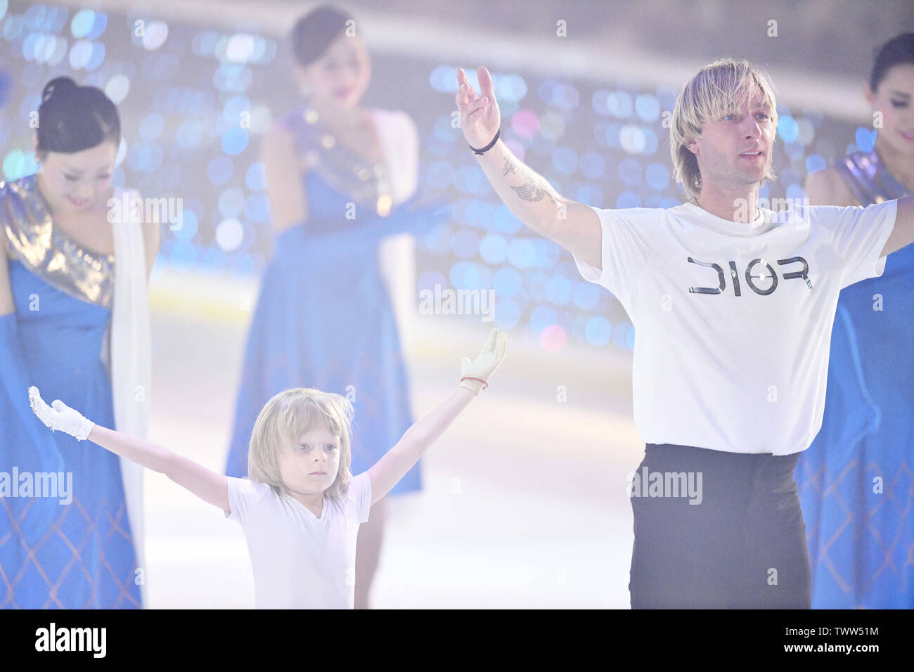 Hokkaido, Japan. Credit: MATSUO. 22nd June, 2019. (L-R) Alexander ...
