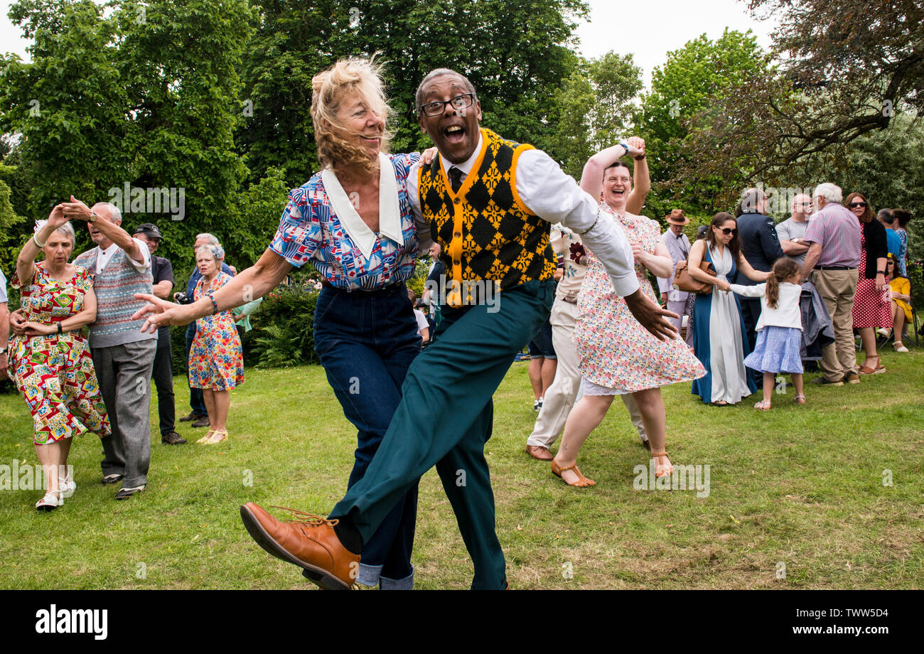 1940s theme hi-res stock photography and images - Alamy